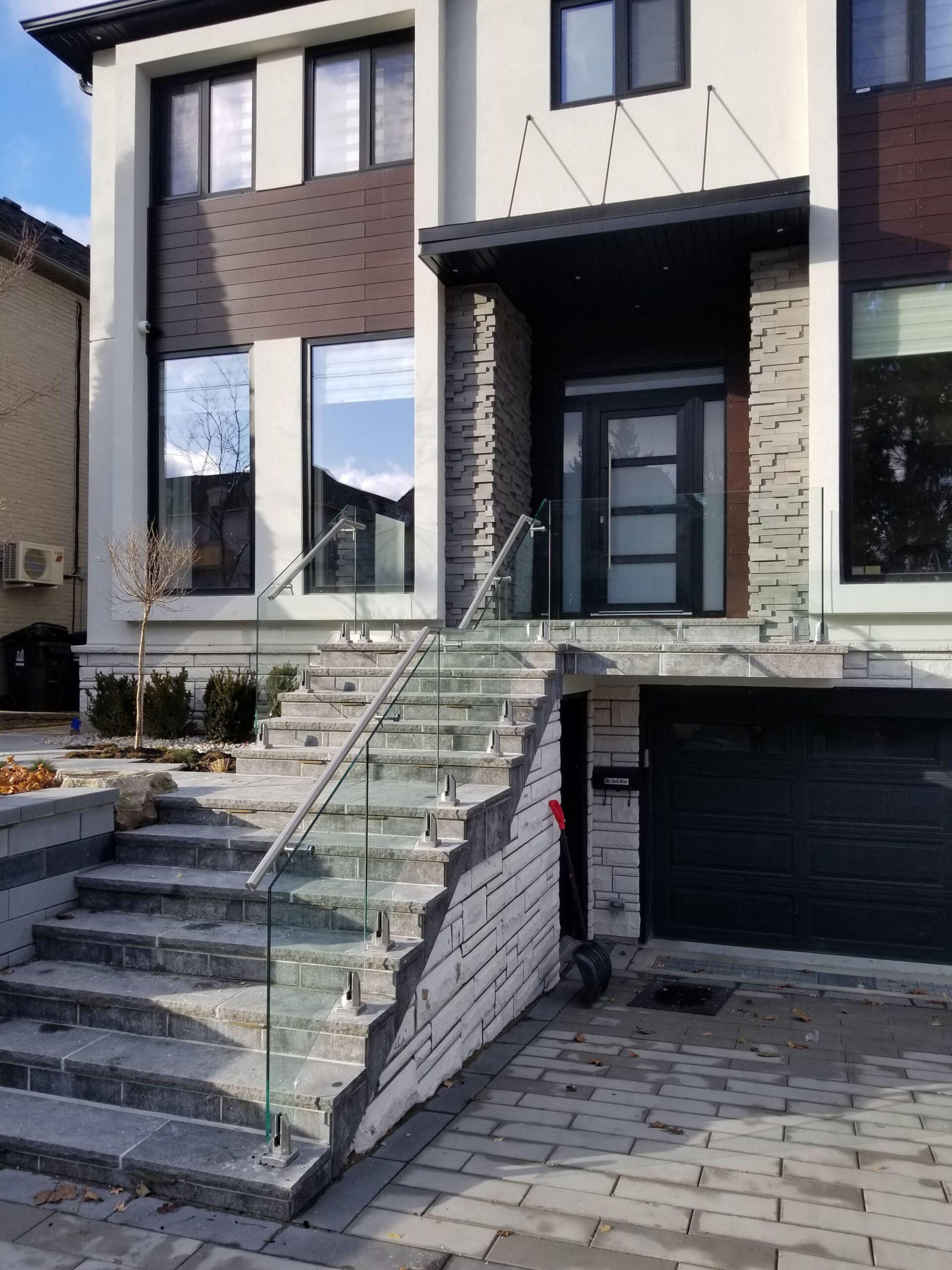 Toronto Exterior Glass Railing Systems: Outdoor installation