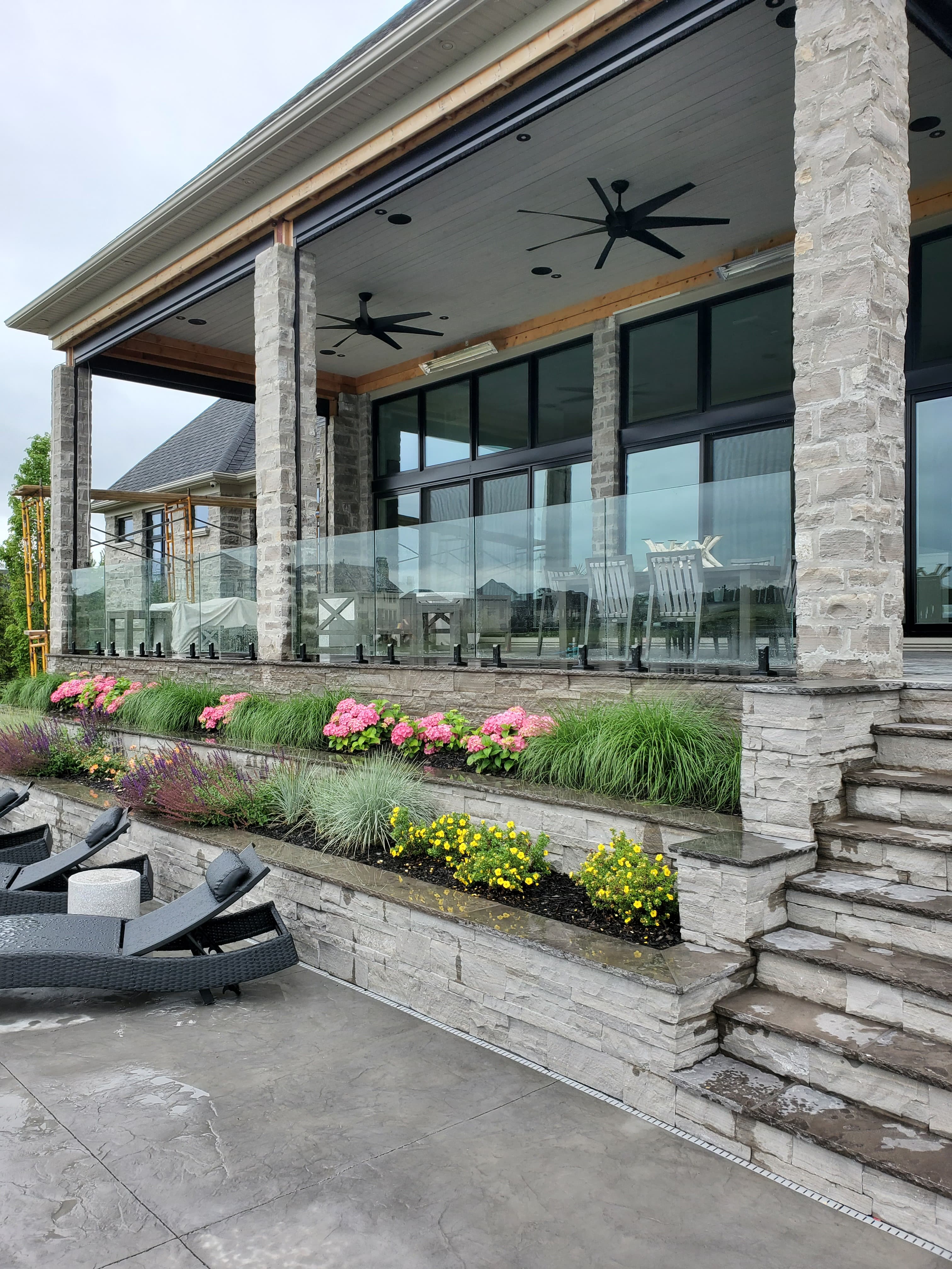 Toronto Exterior Glass Railing Systems: Outdoor installation