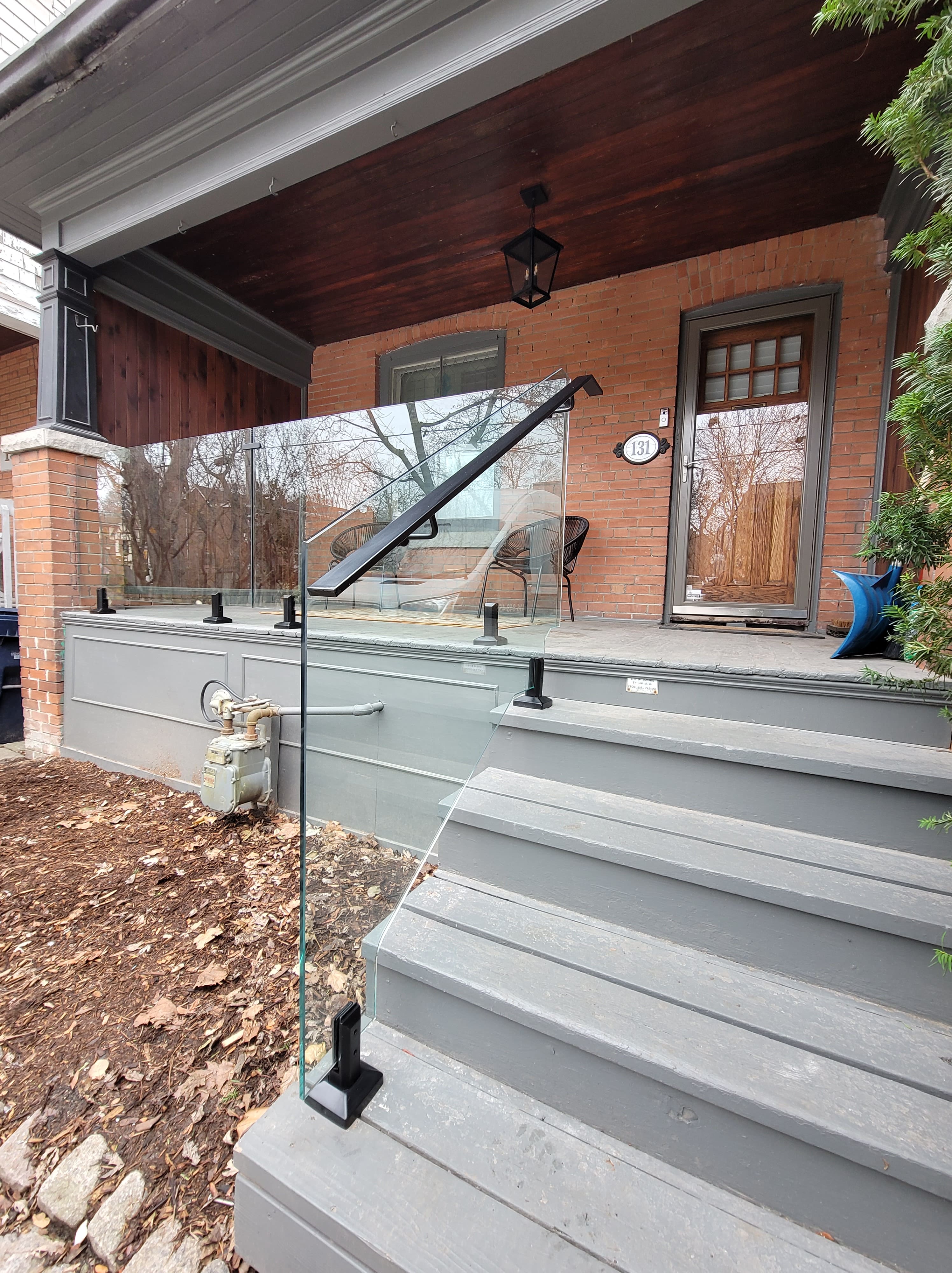 Toronto Exterior Glass Railing Systems: Outdoor installation
