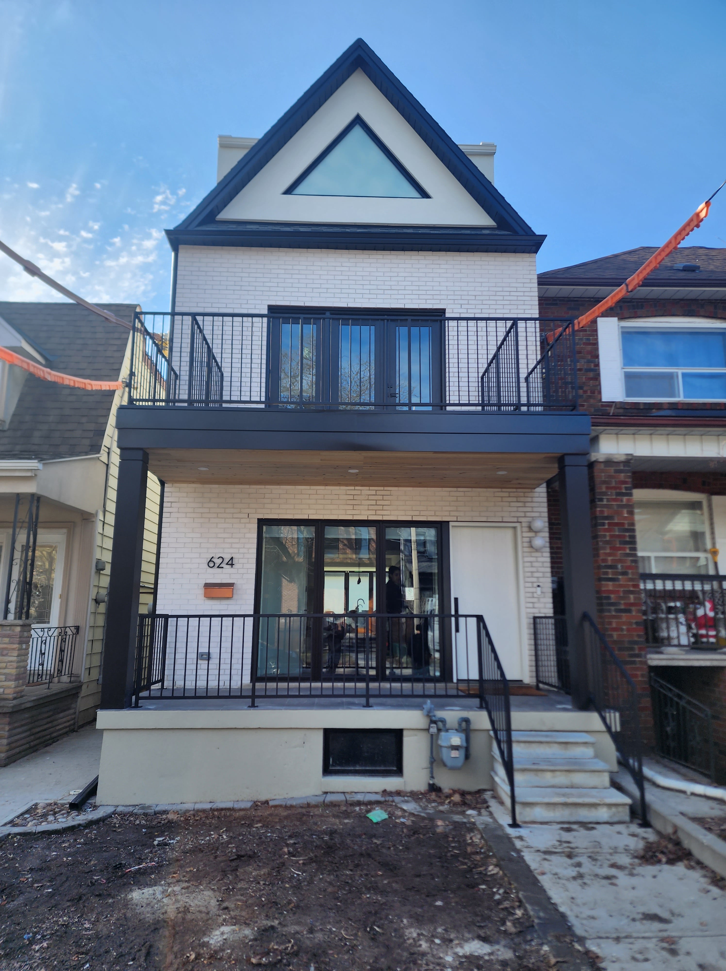 Deck Railing Height: Requirements and Codes for Ontario