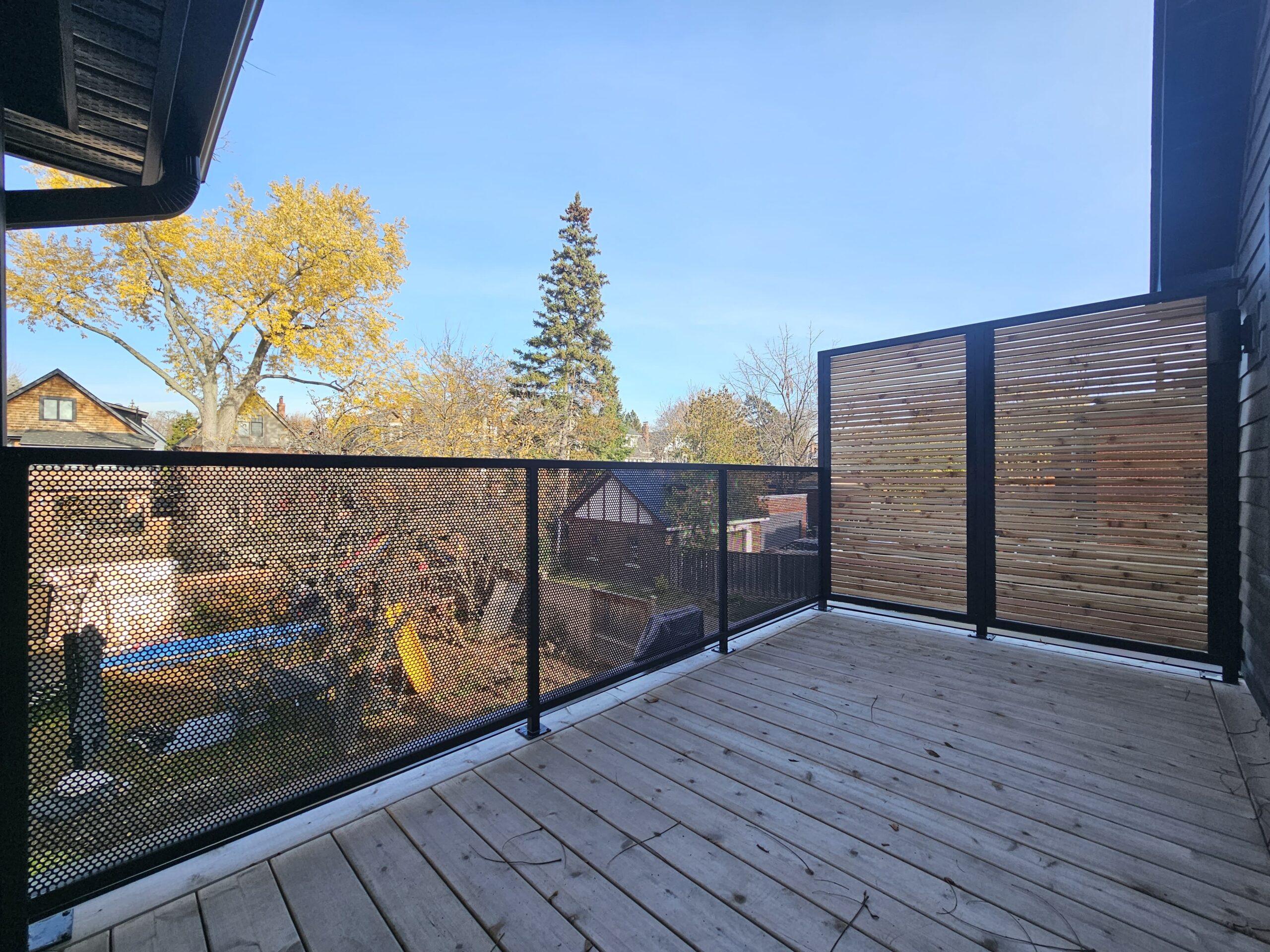 Custom Balcony Railings in Toronto | Free Estimates by Art Metal