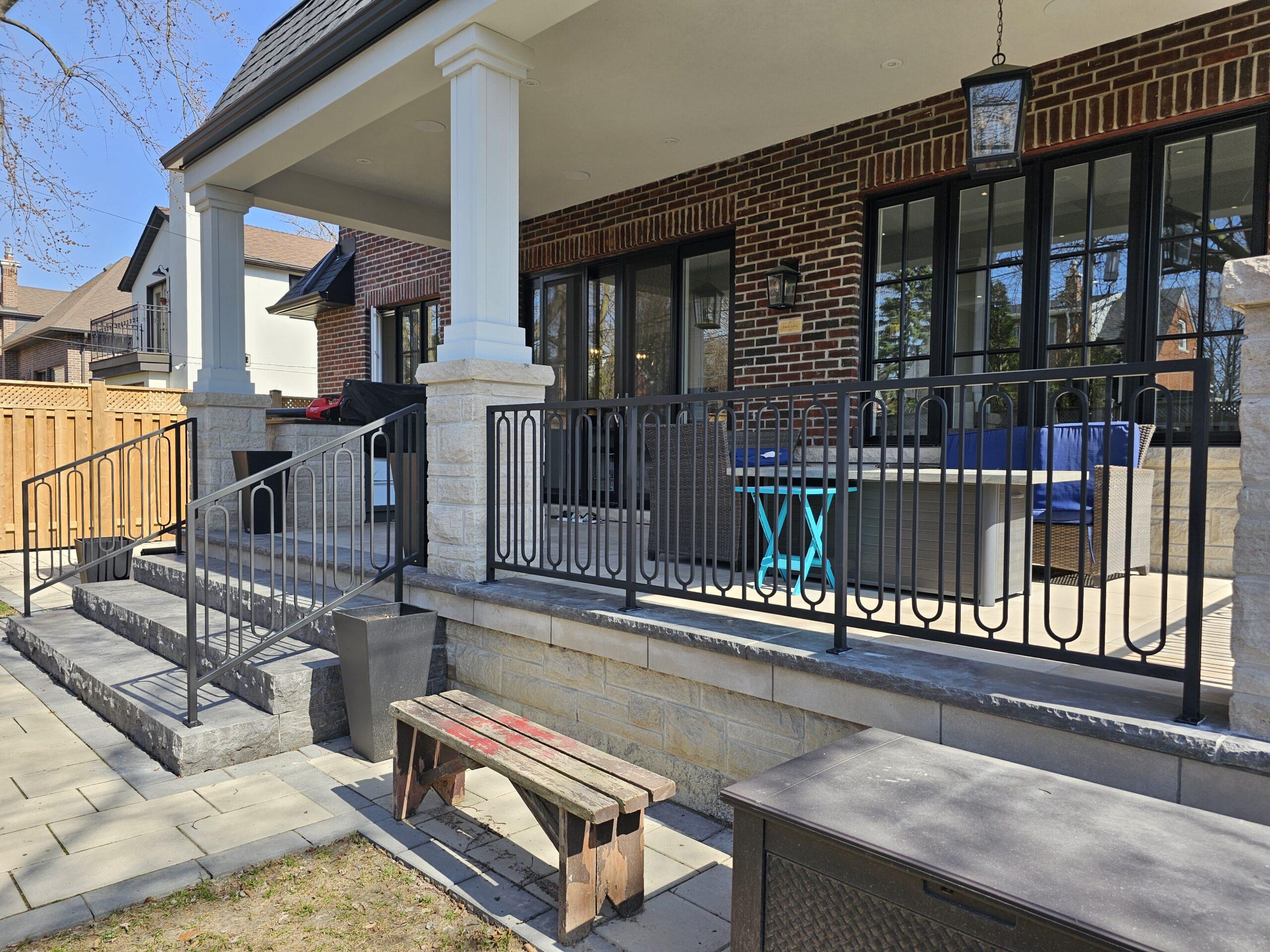 Railings in Mississauga, Ontario | Metal, Aluminum & Glass