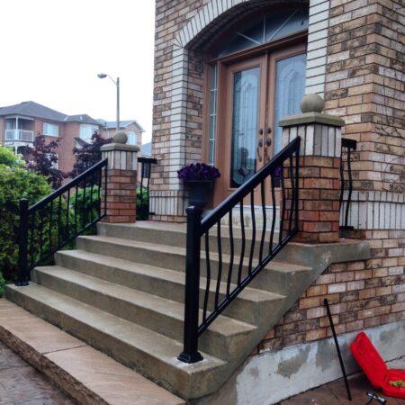 Aluminum Porch Railings in Toronto and GTA
