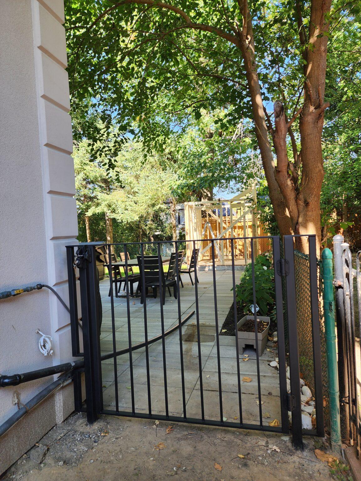 Custom Metal Garden Arbours & Arches in Toronto | Art Metal