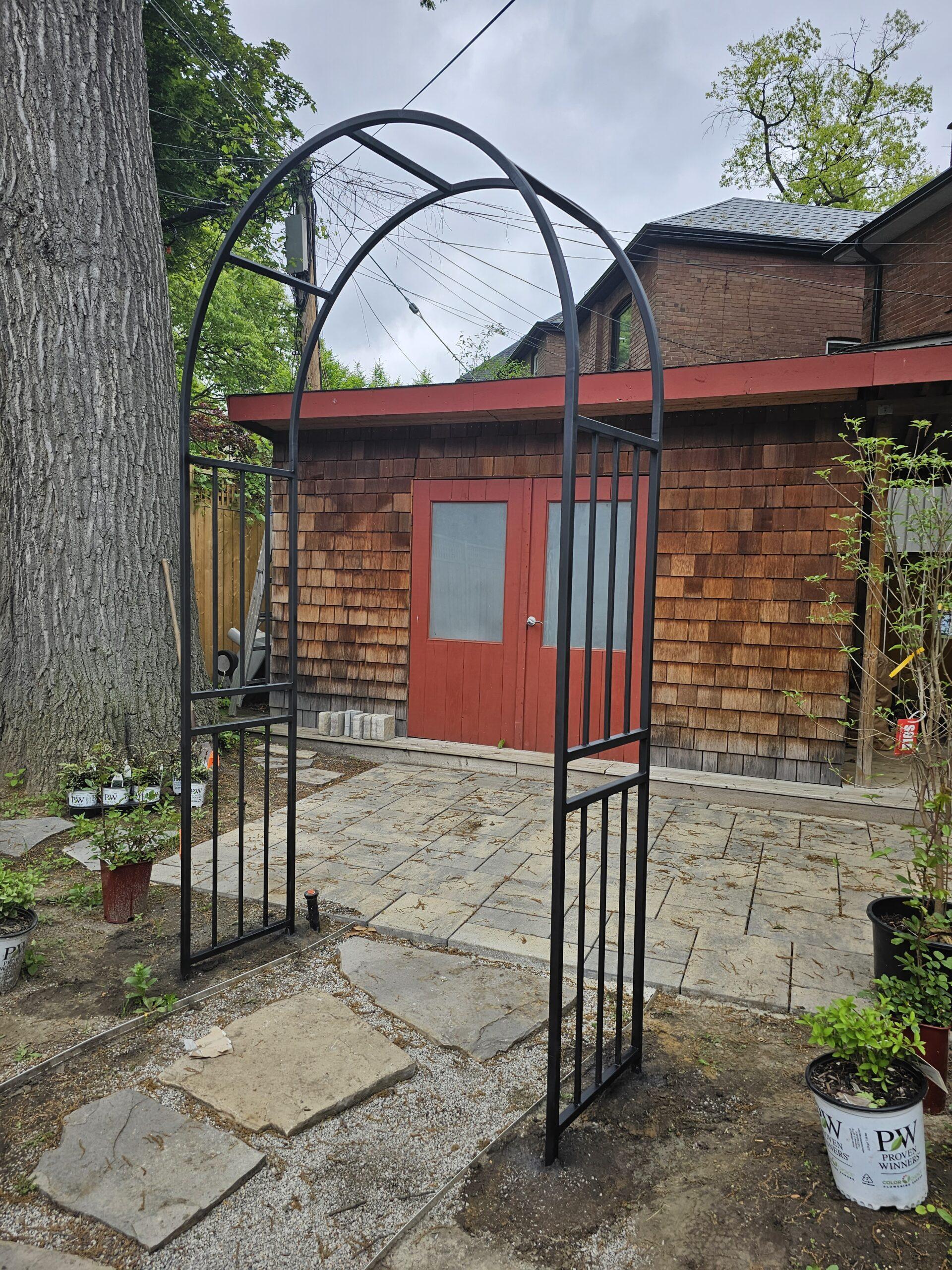 Custom Metal Garden Arbours & Arches in Toronto | Art Metal
