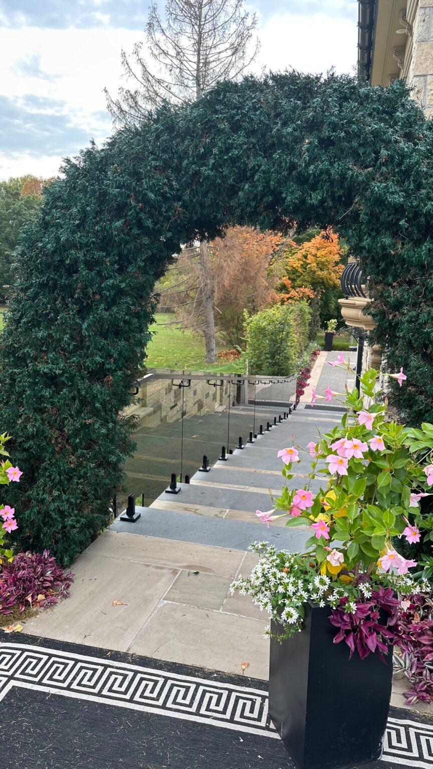 Custom Metal Garden Arbours & Arches in Toronto | Art Metal