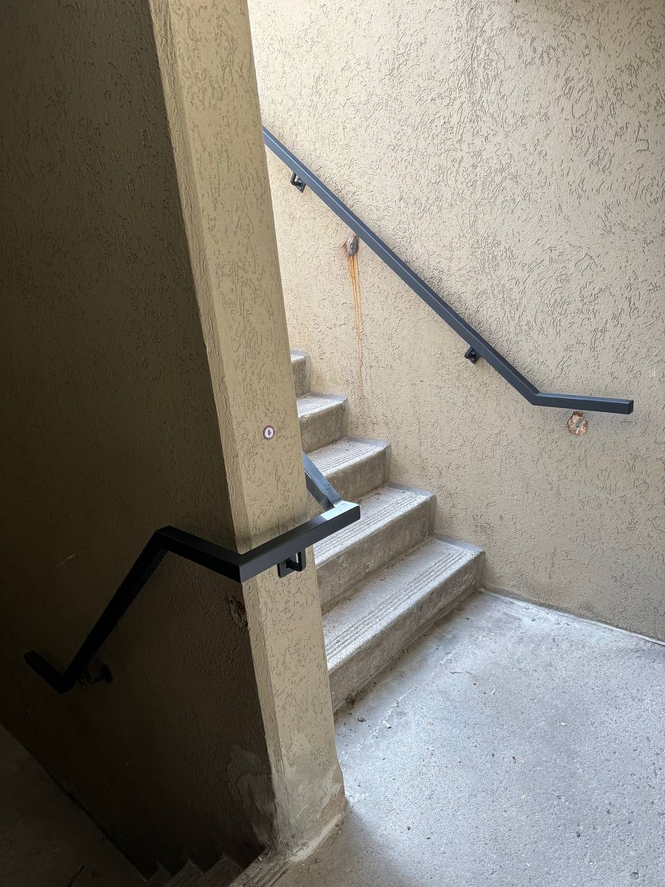 Exterior Stair Handrail Height: Requirements and Codes for Ontario