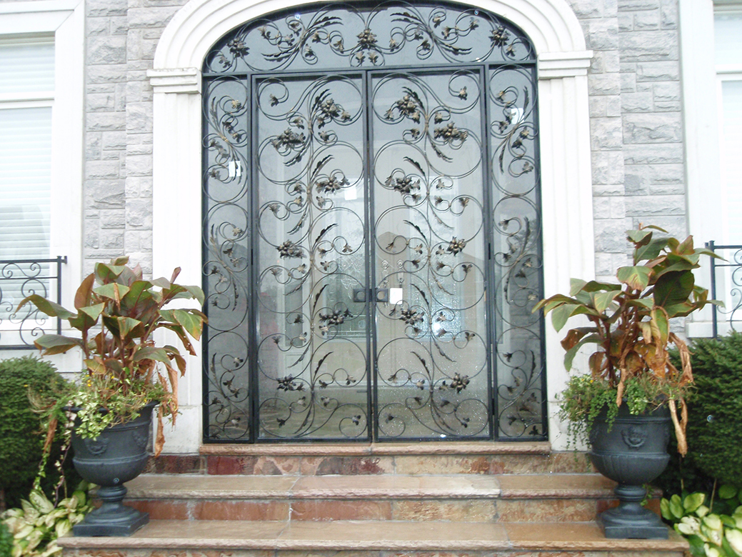 Glass Enclosures - Art Metal