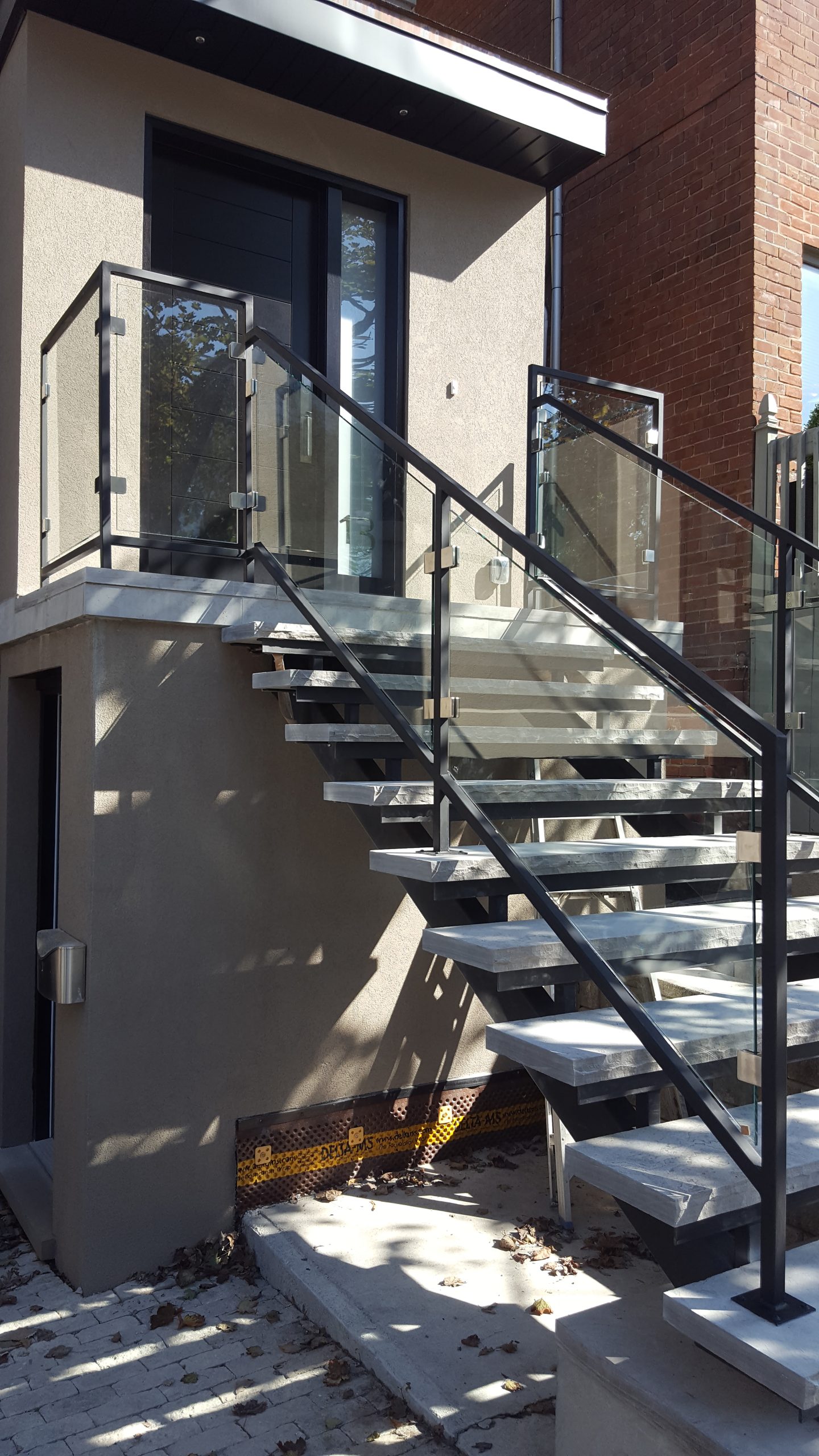 Mono & Custom Stringer steps - Art Metal