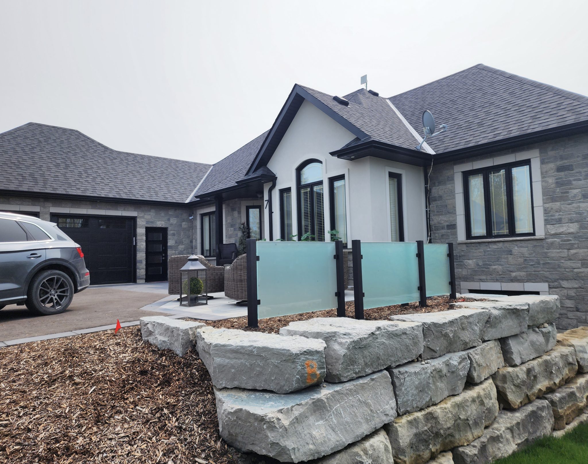 Privacy Glass Railings - Art Metal