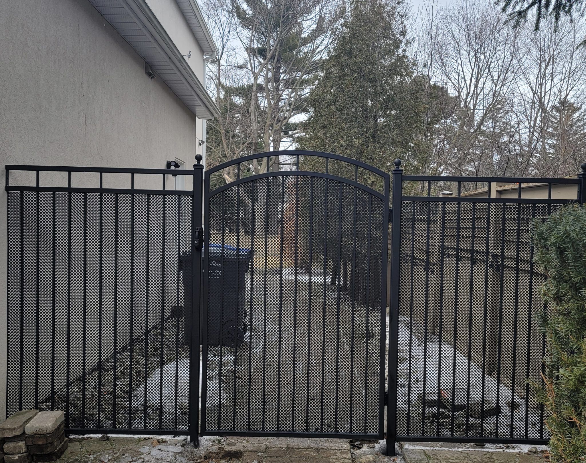 Privacy Gates - Art Metal